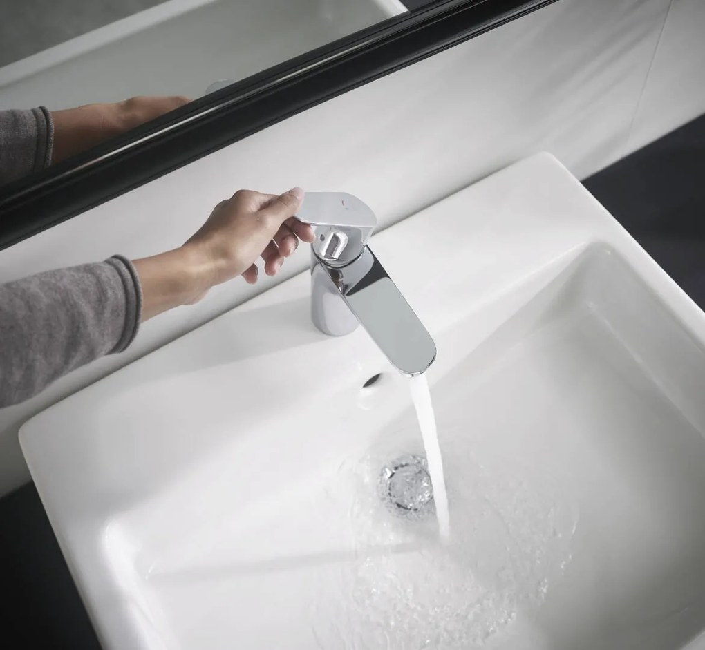 Hansgrohe Focus E2, páková umyvadlová baterie 100 CoolStart, s výpustí, chromová, 31621000