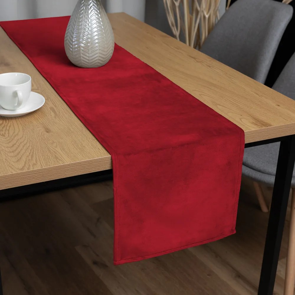 Biante Sametový běhoun na stůl Velvet Premium SVP-038 Sytě červený 45x180 cm