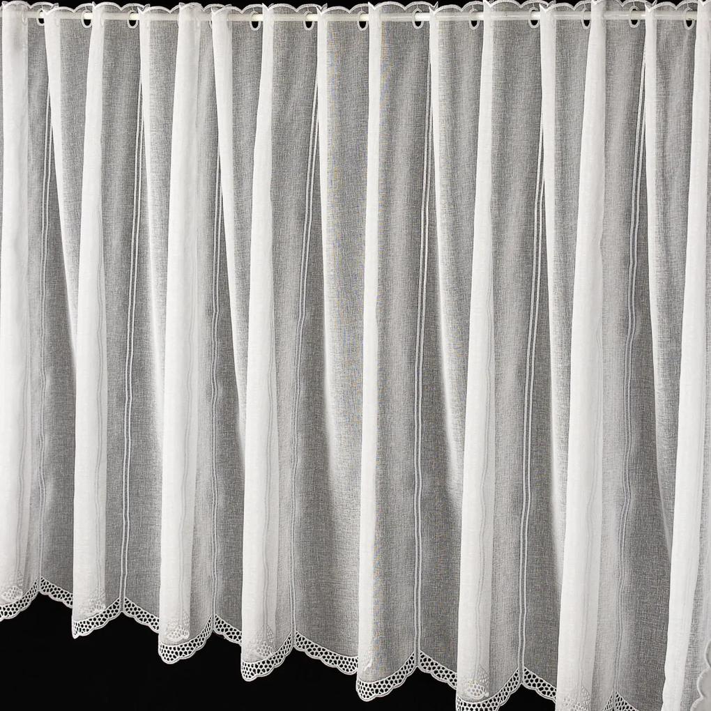 Českomoravská textilní vitrážová záclona, polyesterový batist V612 síťovaná bordura, vyšívaná, bílá výška 45cm (v metráži)