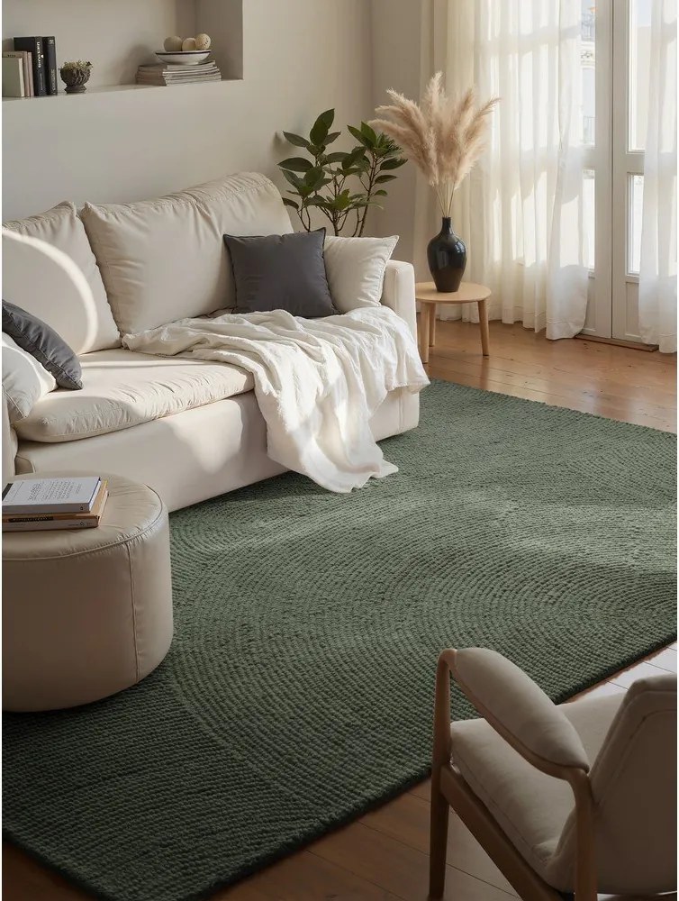 Tmavě zelený ručně tkaný vlněný koberec 200x300 cm Calmio – Hanse Home