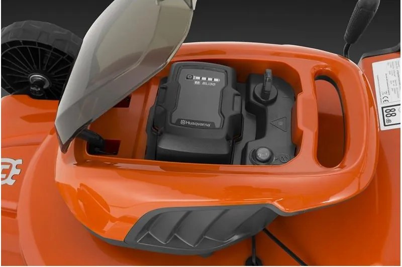 Aku sekačka LC 142i Husqvarna (včetně baterie a nabíječky)