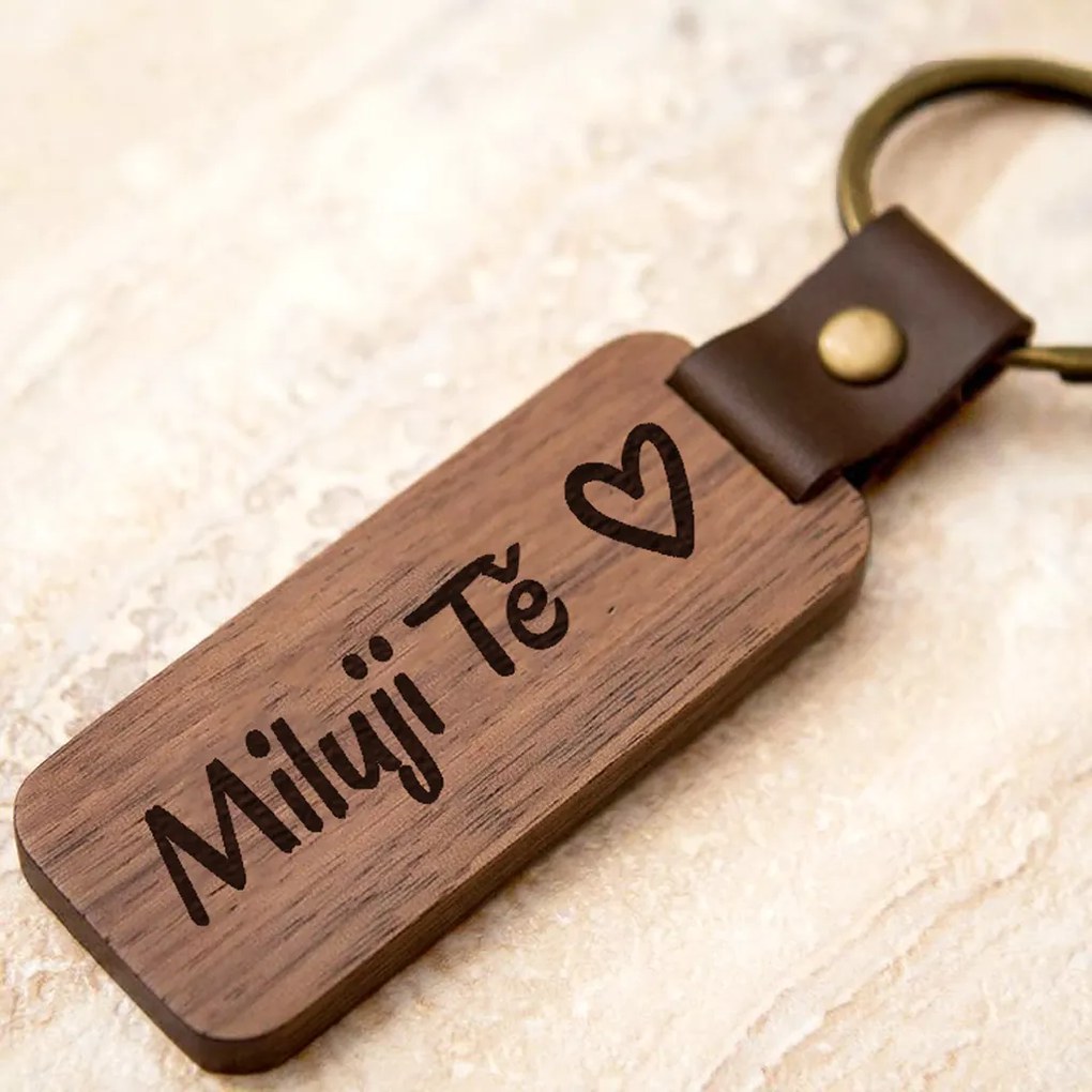 Ahome CZ Krásná dřevěná klíčenka - Miluji Tě