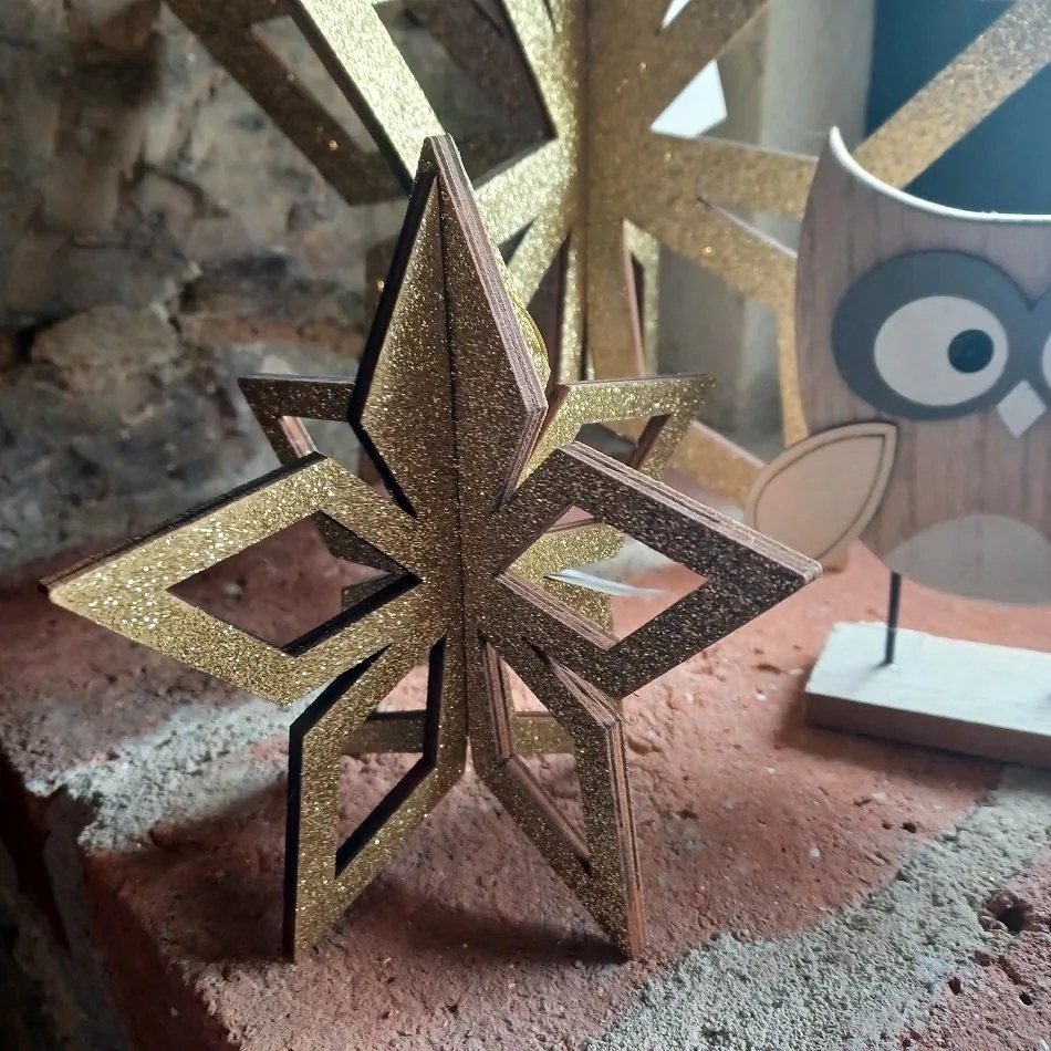 Vánoční ozdoba zlatá hvězda, 3D, 15 cm