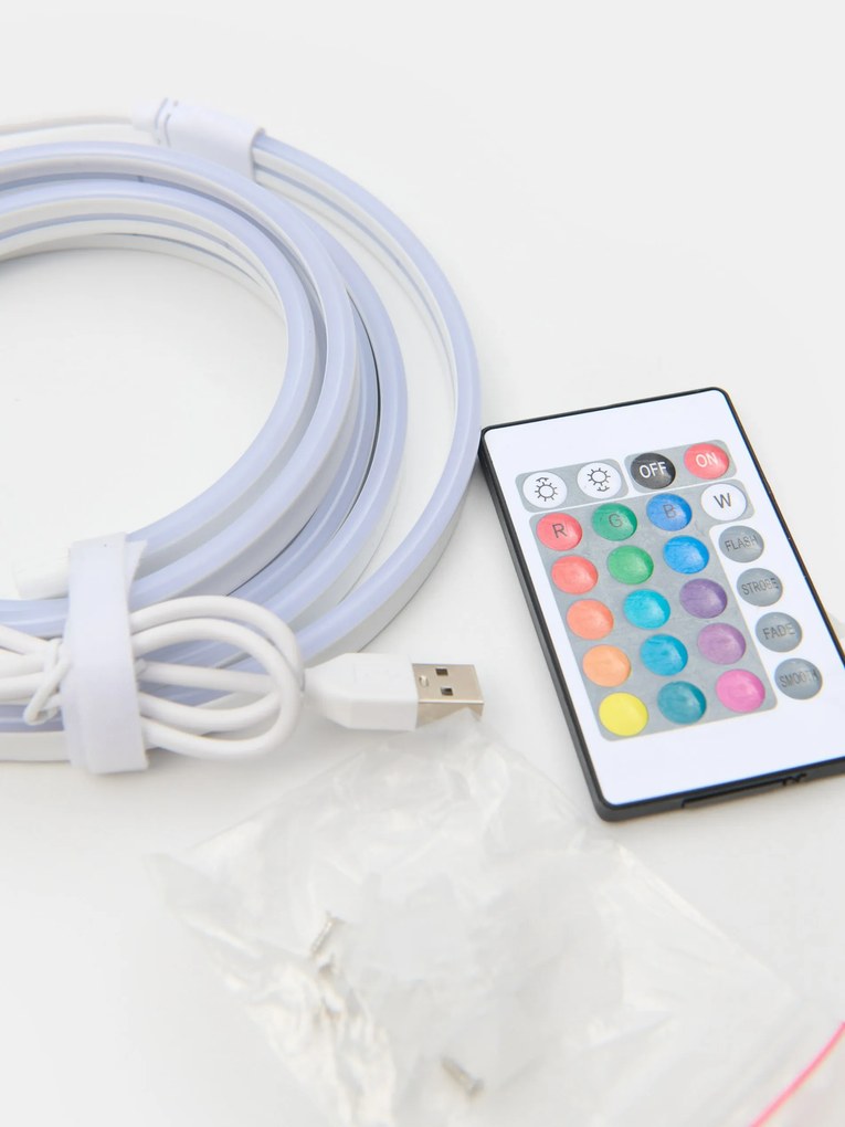 Sinsay - RGB LED pásek s dálkovým ovládáním - vícebarevná