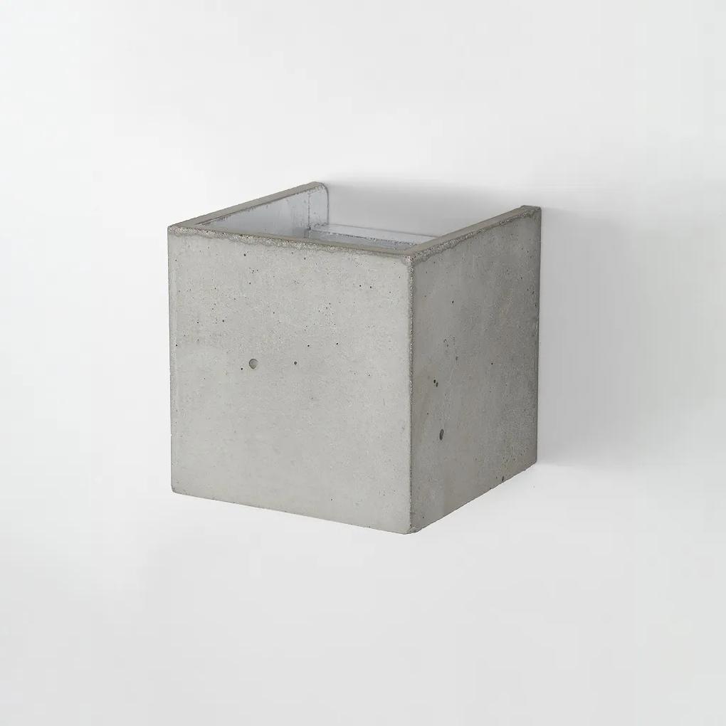 Betonové nástěnné svítidlo B3  Betonové nástěnné svítidlo B3 Dekor: Světlý beton, Vnitřní plocha: Stříbrná