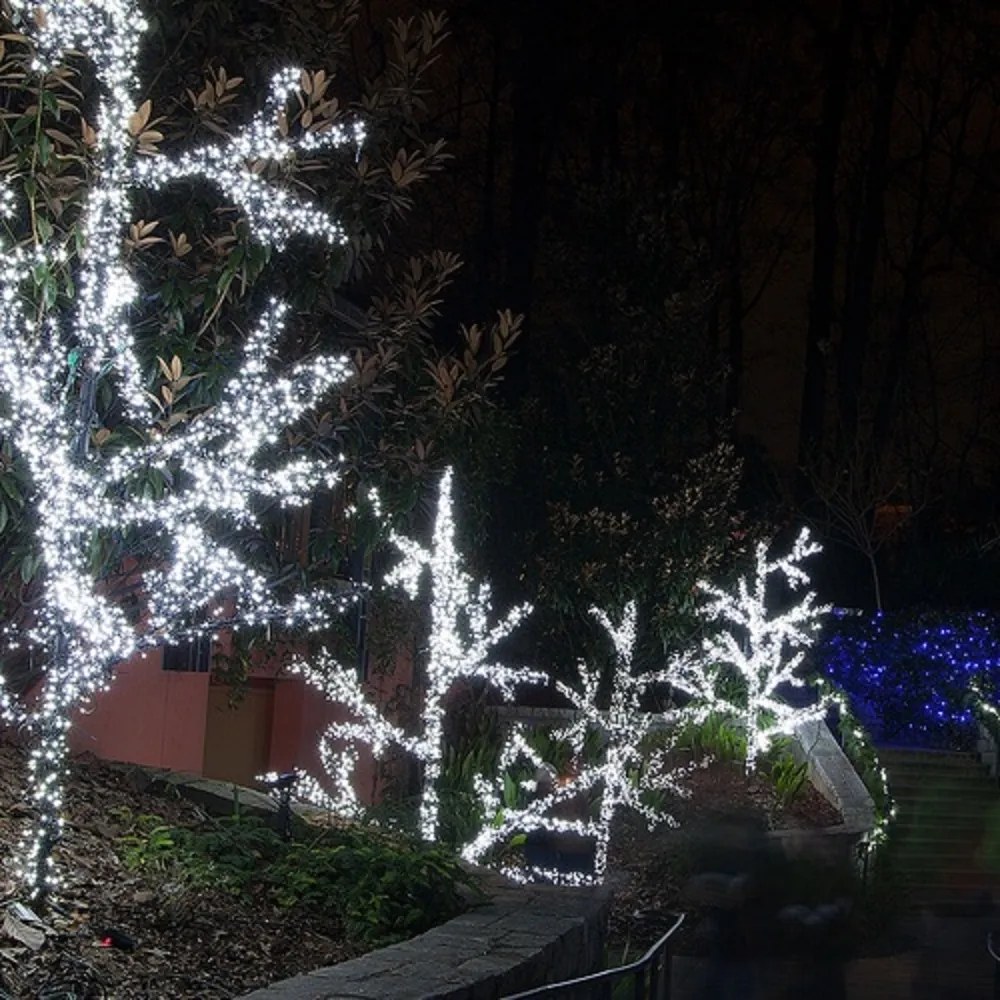 Venkovní LED vánoční řetěz - studená bílá, 200m, 2000 LED