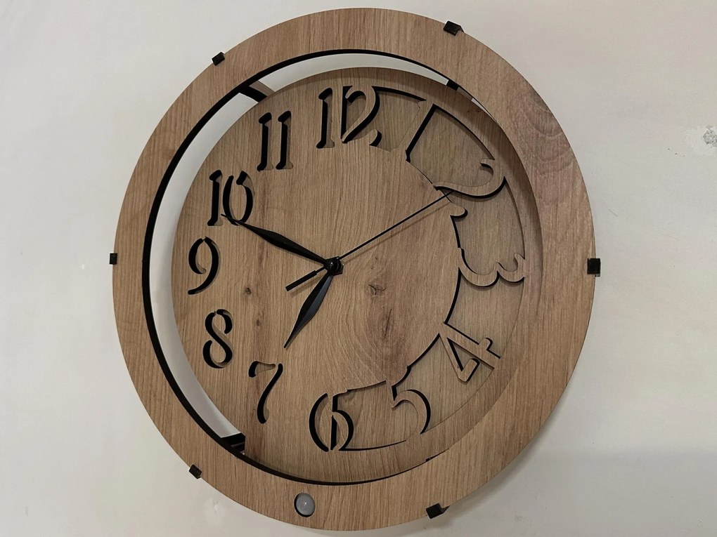 Li-Go "Inverzní ciferník" světelné hodiny s powerbankou a pohybovým čidlem/dub světlý velikost svítidla/hodin: 31 cm