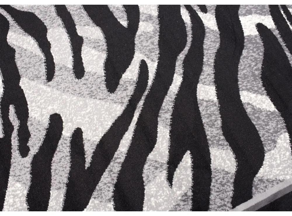 Kusový koberec PP Trio černý atyp 100x150cm