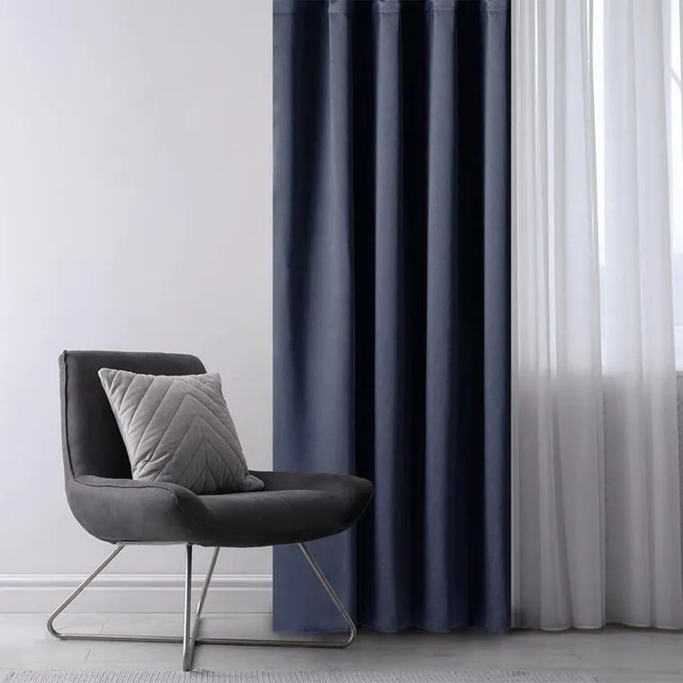 Zatěmňovací závěs blackout RESTILO indigo 140 x 245 cm