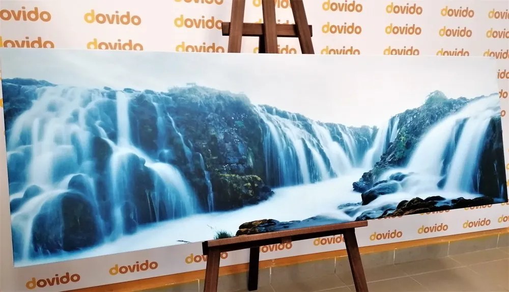 Obraz vznešené vodopády - 135x45 cm