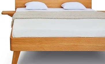 Postel Postelia CORTINA Buk 140x200cm - dřevěná postel z masivu o šíři 4 cm