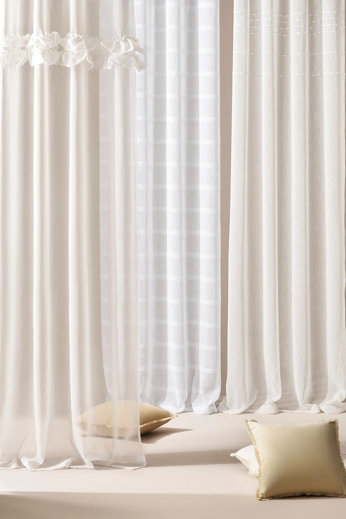 Room99 Záclona na kroužcích Frilla s volánky Jednobarevná Barva: Světle růžová, Velikost: 140 x 250 cm