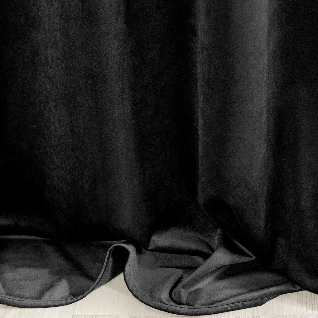 ZATEMŇOVACÍ ZÁVĚS NA PÁSCE RIA 140X270 CM ČERNÁ