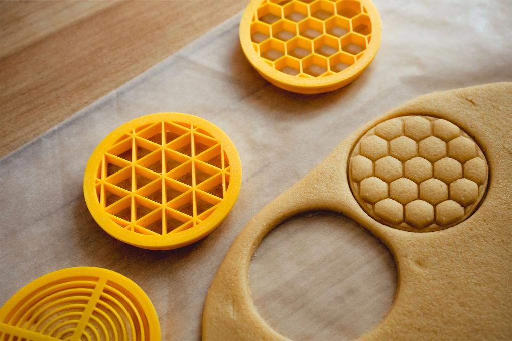 Richvalsky Manufacturing Vykrajovátko – Novodobý řemeslník Varianta: Kompletní produkt, Motiv: Honeycomb