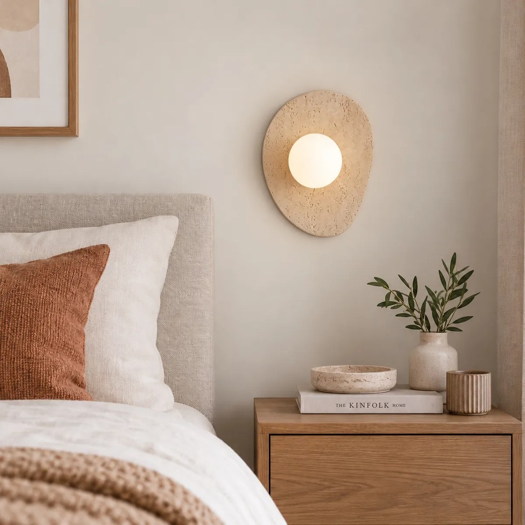 Nástěnná lampa Japandi organická z přírodního kamene s opálovým sklem - Josie