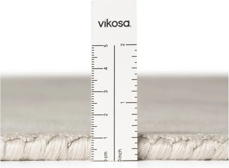 Šedý ručně tkaný kulatý koberec z viskózy ø 200 cm Noemi – Vikosa