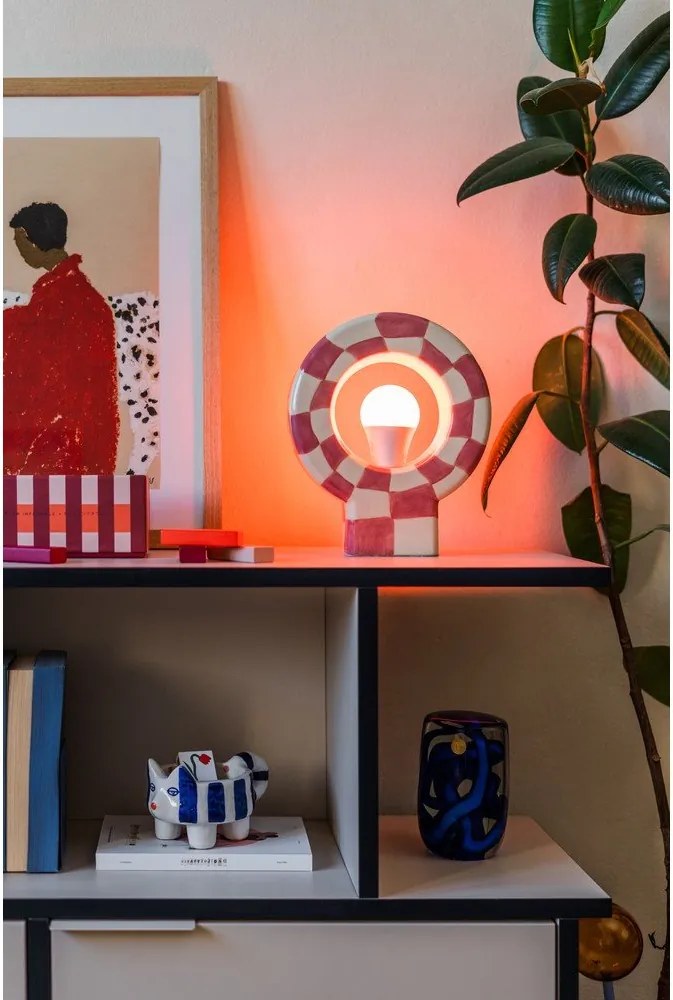 Růžová stolní lampa (výška 23,5 cm) Vialini – Bloomingville