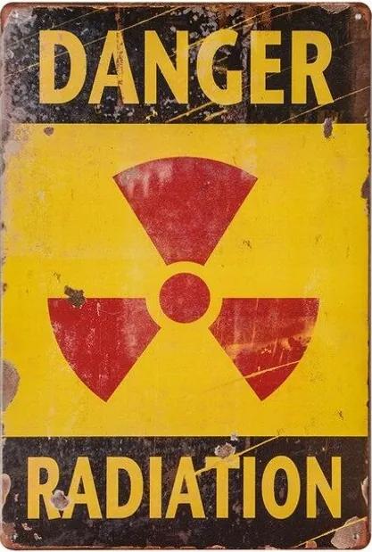 Plechová cedule Danger Radiation Velikost: A5 (20 x 15 cm)