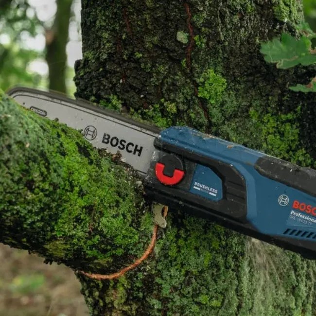 Bosch GKE 18V-25 TP aku teleskopický prořezávač větví 2,9 m bez aku 06008D6000