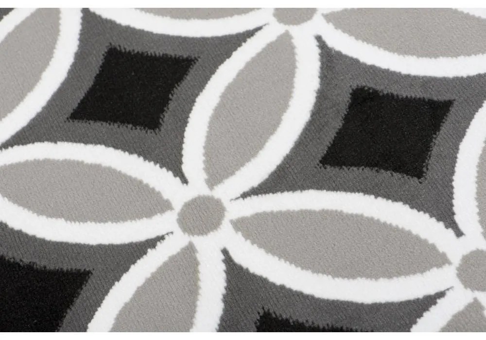 *Kusový koberec PP Peny černý 250x300cm