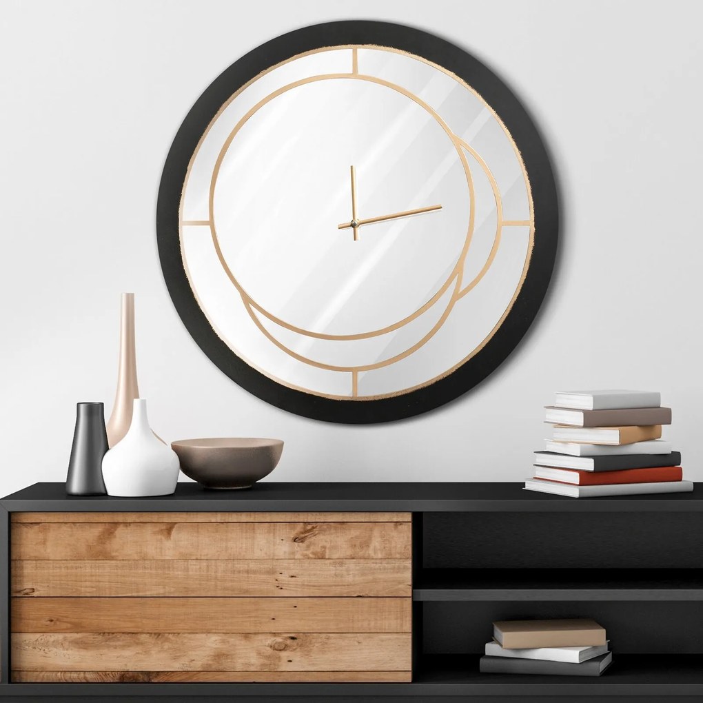 Dekorační nástěnné hodiny v moderním minimalistickém stylu