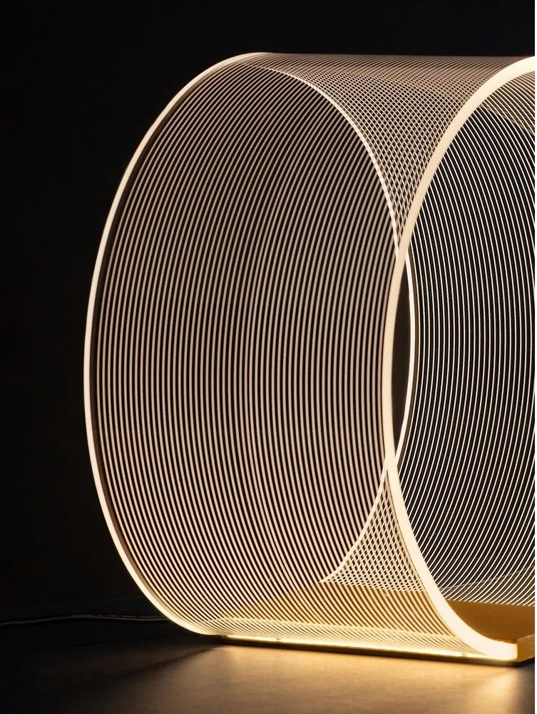 Hliníková LED stmívatelná stolní lampa ve zlaté barvě se stínidlem z akrylového skla (výška 28 cm) Valentin – Nova Luce