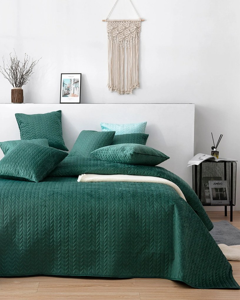 Sametový přehoz Silky Chic 220x240cm deep green