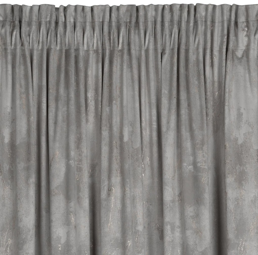 ZATEMŇOVACÍ ZÁVĚS NA PÁSCE NADIA 140X300 CM STŘÍBRNÁ