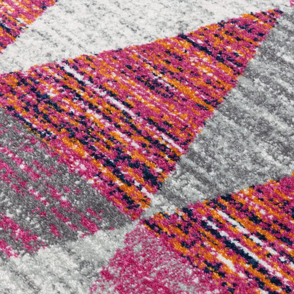 Tribeca Design Kusový koberec Jars Harlequin Pink Rozměry: 80x150 cm