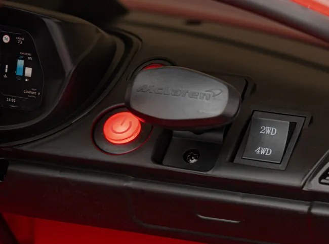 Dětské elektrické autíčko McLaren Artura 4×4 červené