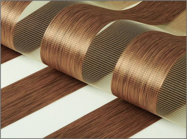 Dekodum Roleta den a noc v antracitové kazetě premium, barva látky Čokoláda Šířka (cm): 68, Výška (cm): Balkonová (do 200 cm), Strana mechanismu: Levá