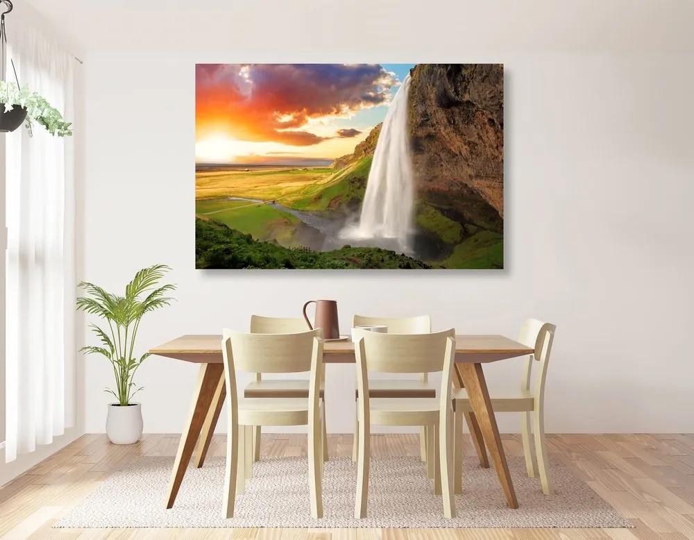 Obraz nádherný vodopád na Islandu - 120x80 cm