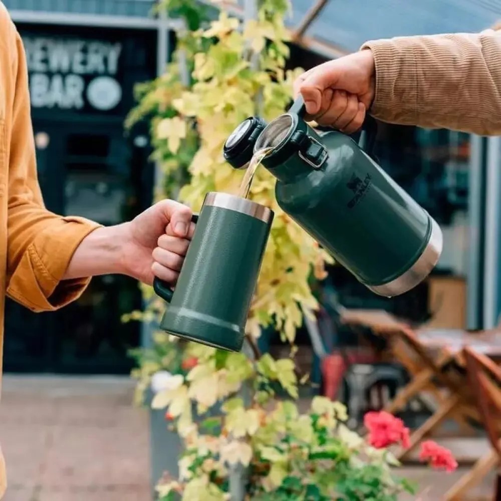 Stanley Džbán na pivo Easy-Pour Growler 1,9 l Hammertone Green