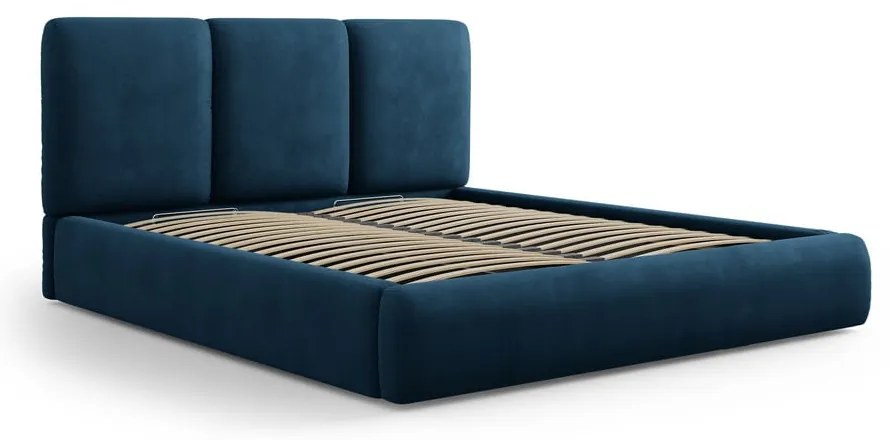 Tmavě modrá čalouněná dvoulůžková postel s úložným prostorem s roštem 160x200 cm Brody – Mazzini Beds