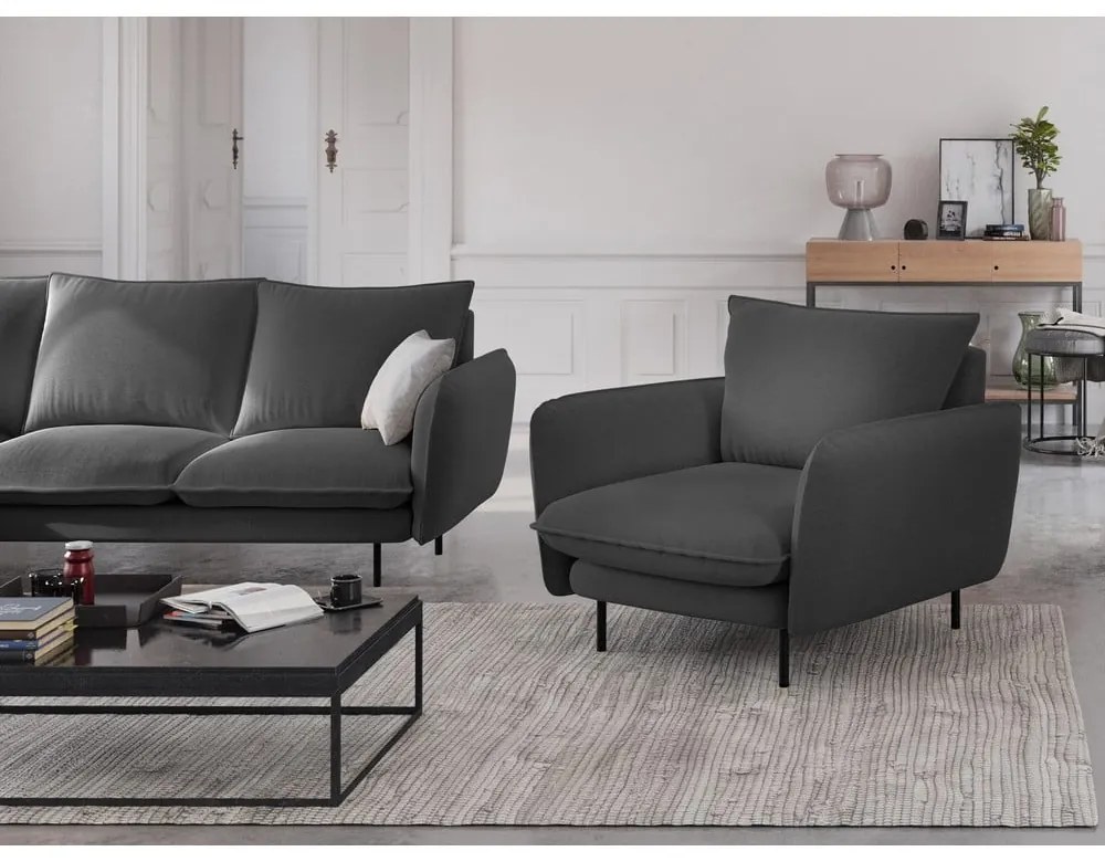 Tmavě šedé křeslo Cosmopolitan Design Vienna