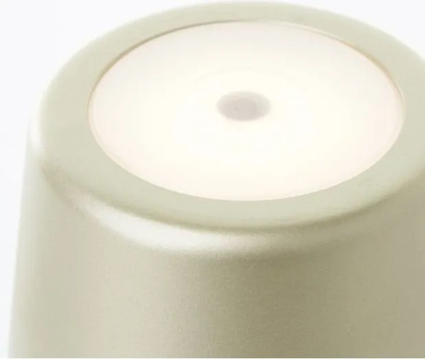 Brilliant G90939/16 Venkovní AKU stolní lampa KAAMI zlatá USB-C