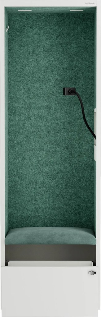 Kancelářská akustická kabina se sedátkem a USB-C portem, korpus bílý / sedák zelený, 600 mm: SALLY MentalBox