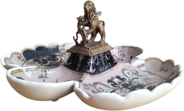 Porcelánová miska s bronzovým lvem – dekorativní servírovací mísa ve stylu Art Nouveau