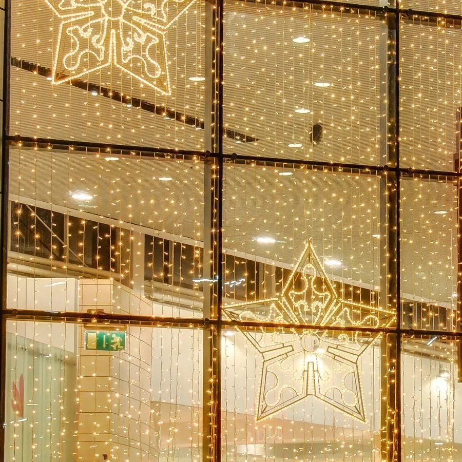 Easy Fix LED světelný závěs interiér, 100 × 700 cm, teple bílá, 600 diod, 10 pramenů, čirý kabel, IP20, prodlužovací