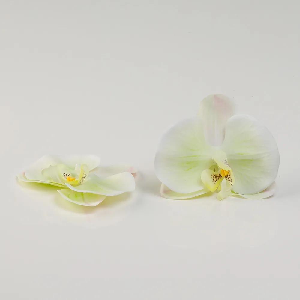 Umělá hlava květu orchiidee MIRIAM v jemno-zelené barvě. Cena uvedena za 1 kus.