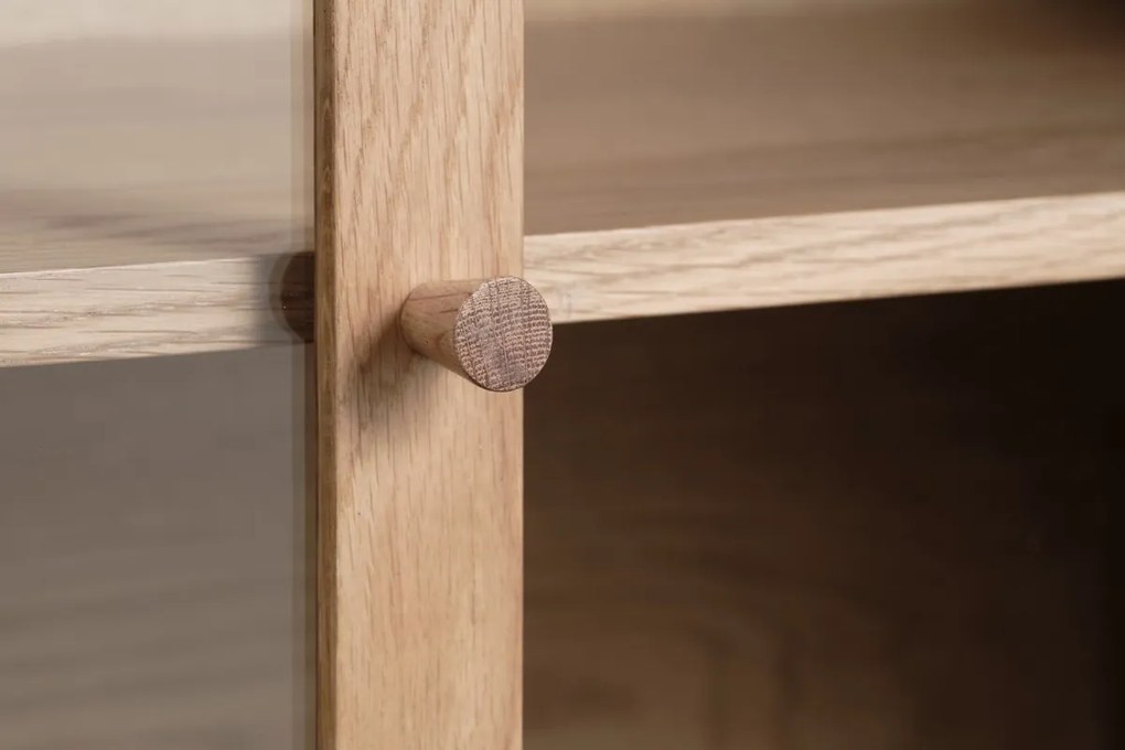Designová komoda Dallan 140 cm přírodní dub