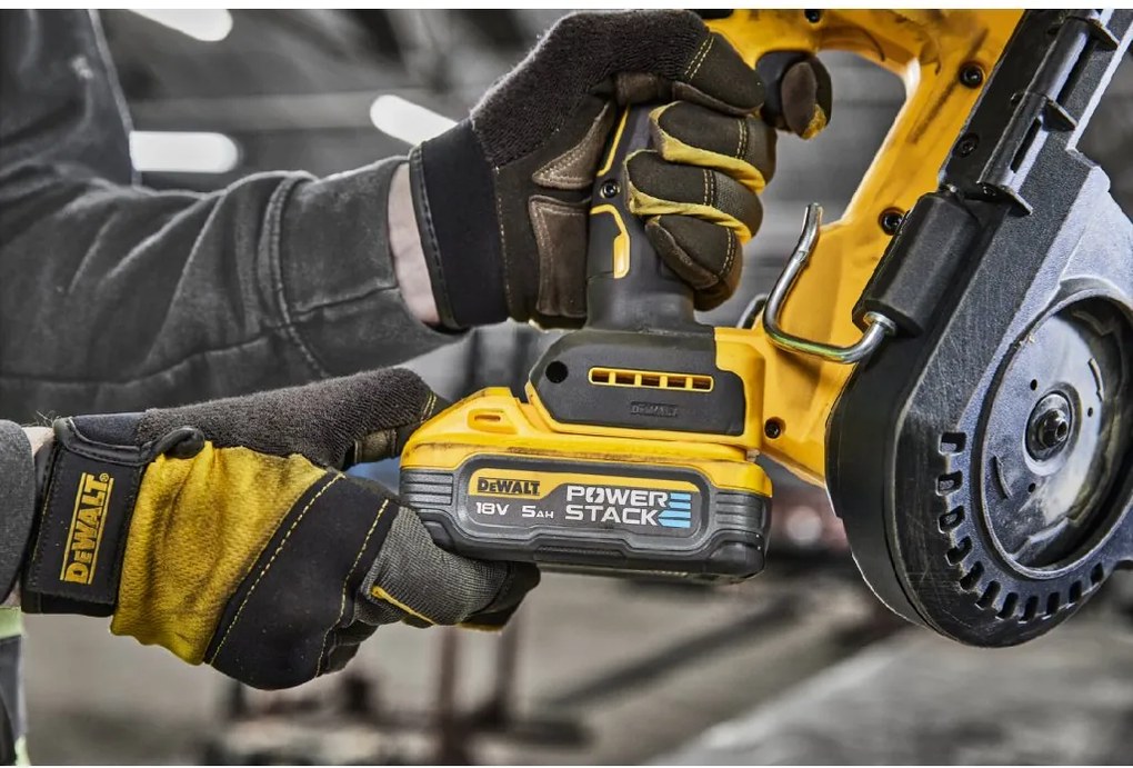 Aku pásová pila DeWALT DCS378N-XJ
