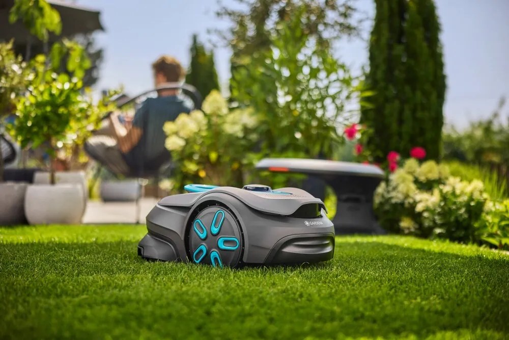 Gardena smart SILENO sense 400 m² + Domeček a garance vrácení do 30 dnů - Robotická sekačka bez vodícího drátu