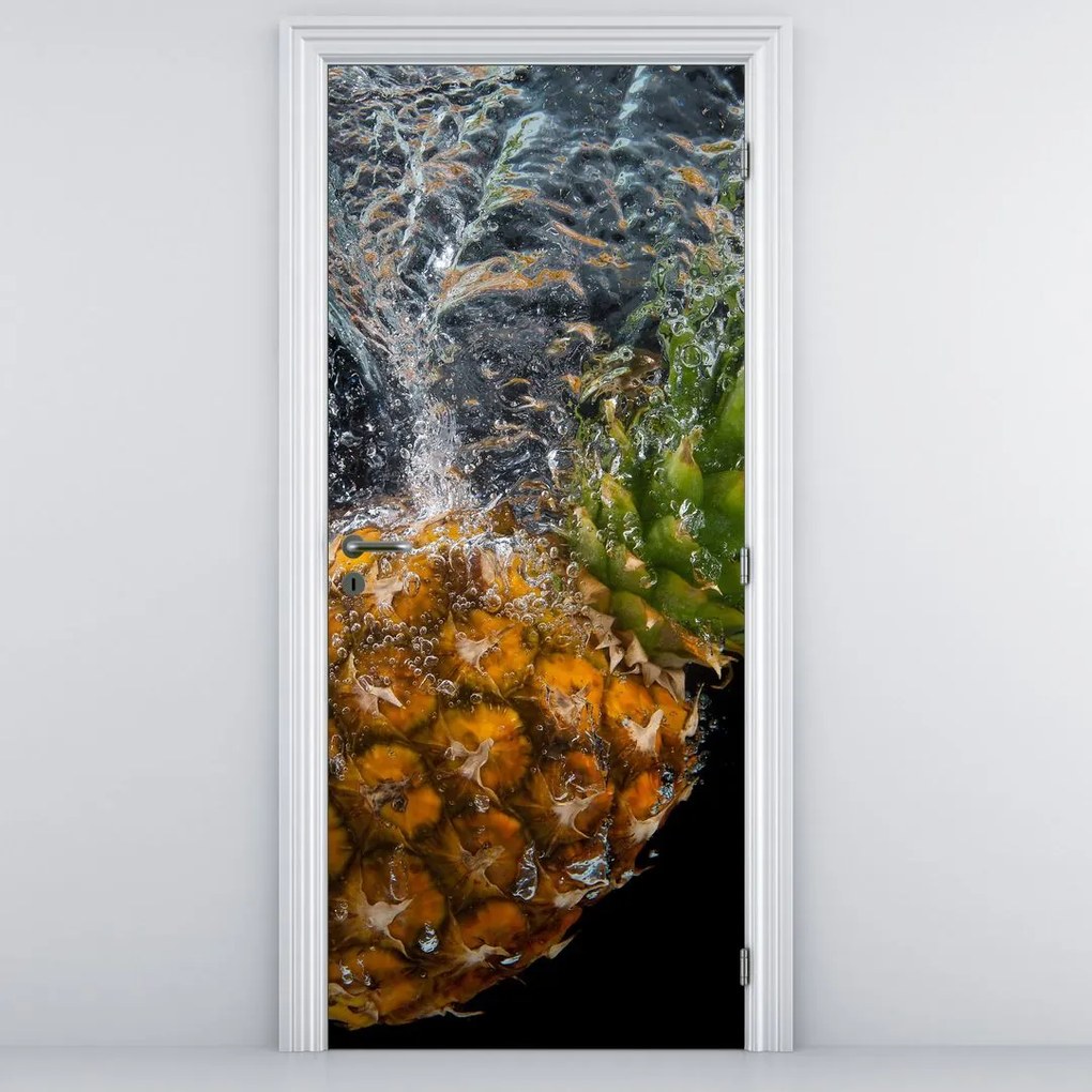 Fototapeta na dveře - Ananas ve vodě (95x205cm)