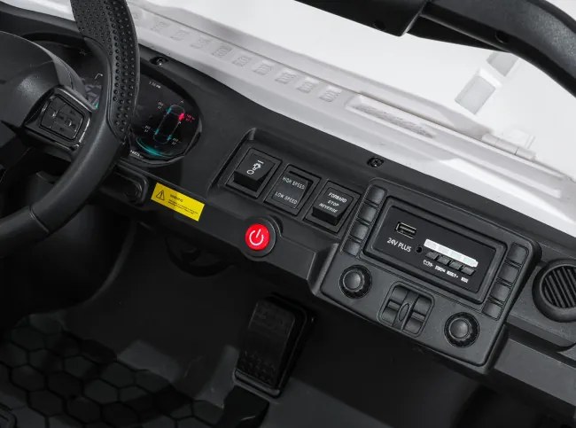 Elektrické autíčko PASSION 4x4 bílé