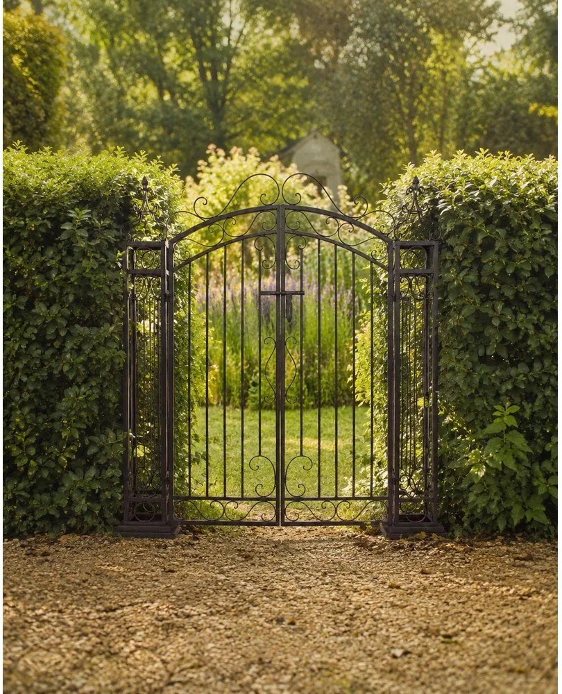 Branka Galeras – Garden Pleasure