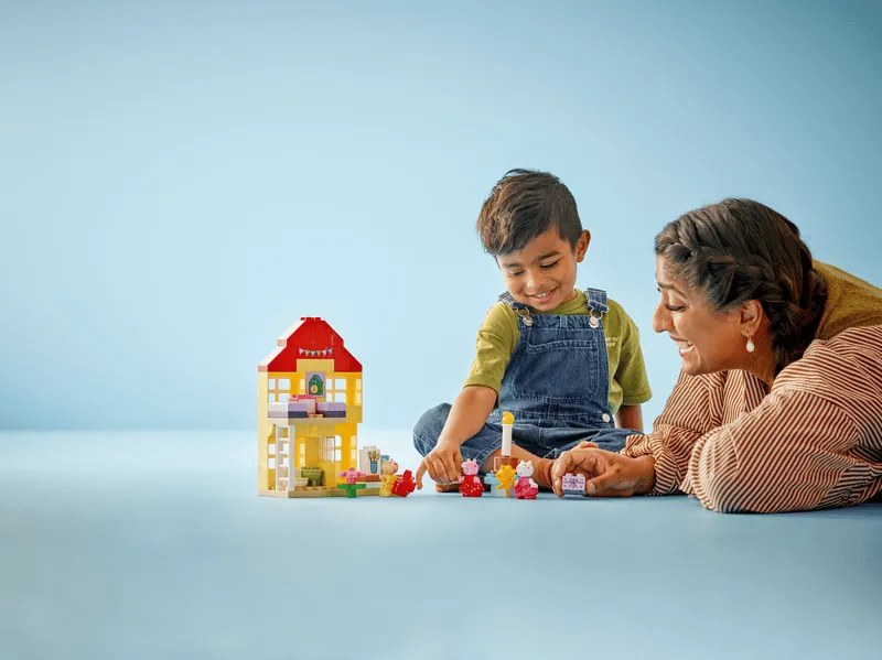 LEGO DUPLO 10433 Prasátko Peppa a narozeninový dům