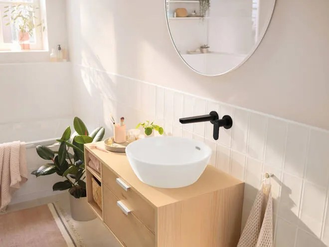 Hansgrohe Rebris S, umyvadlová baterie pod omítku, pro montáž na stěnu, s výtokem 20 cm, 2-otvorová instalace, černá matná, 72528670
