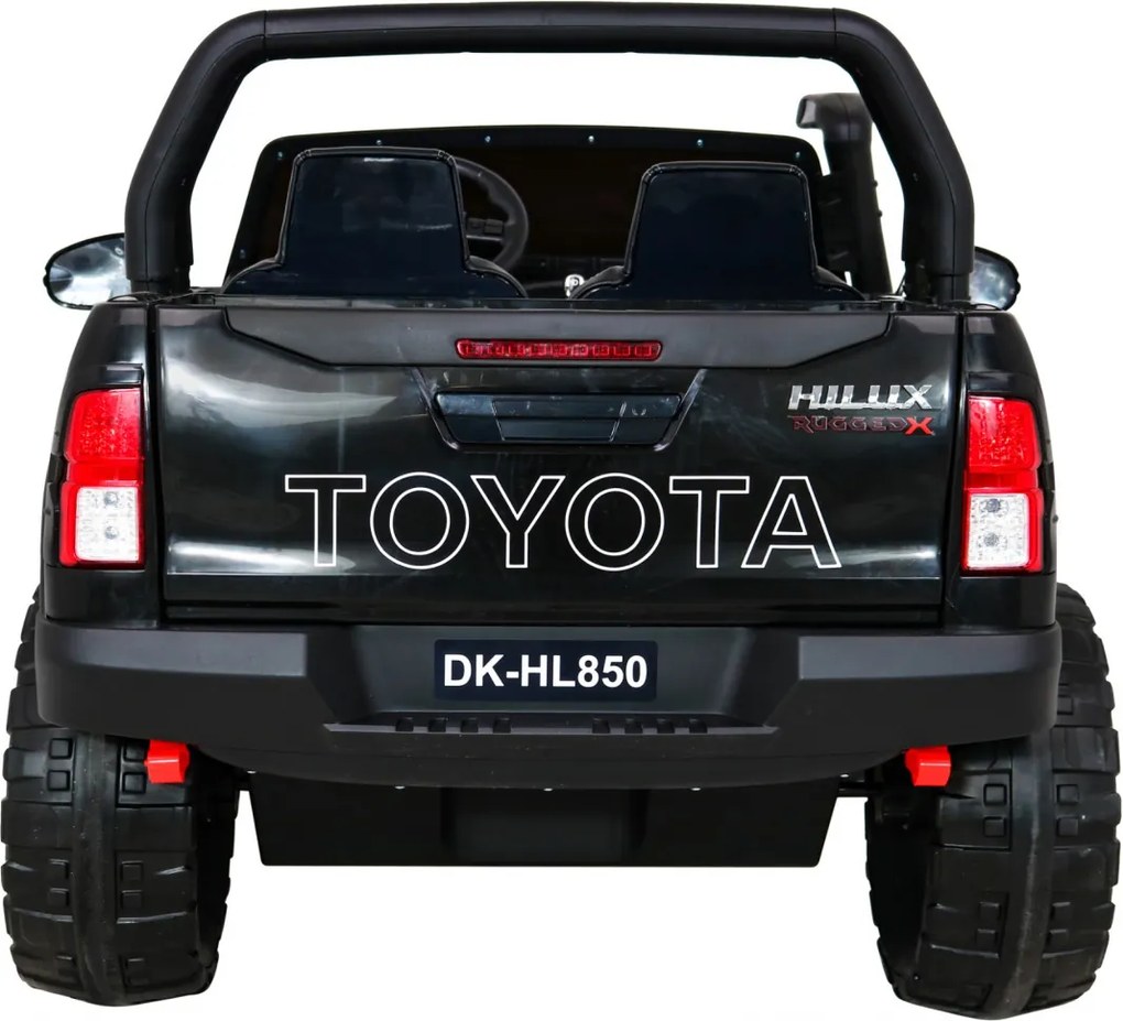 Ramiz Pickup Toyota Hilux černý