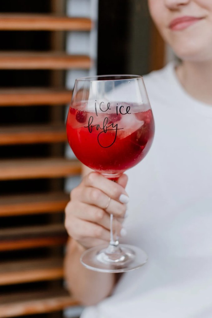 Bella Rose Sklenice na drink Ice Ice Baby, čirá barva, sklo, 610 ml